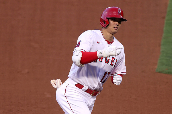 【MLB】大谷翔平、160キロ連発のルーキーに無安打も“意地”の2盗塁 「マルチ盗塁」は2季ぶり 1枚目の写真・画像 | CYCLE やわらかスポーツ情報サイト